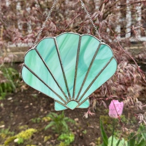 Clam Sea Shell #1 Stained Glass Suncatcher - Etsy