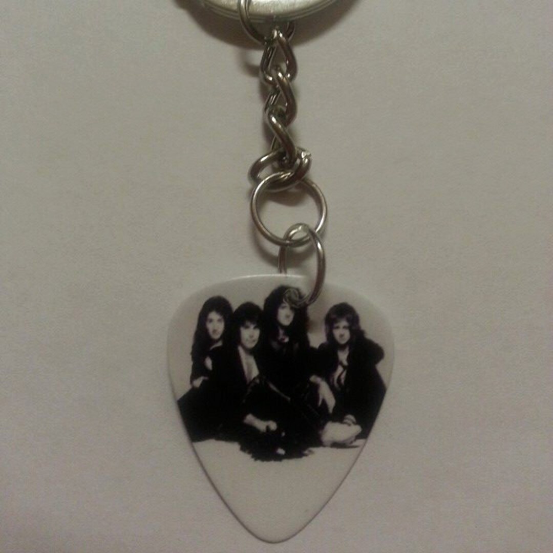 Queen Guitar Pick Keychain. Handmade. Classic Rock - Etsy