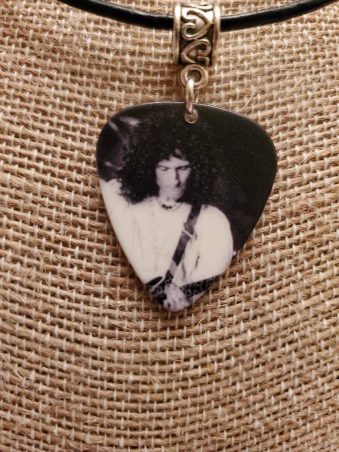 EARL'S Court Brian Necklace..hot 70s Bri..fire - Etsy