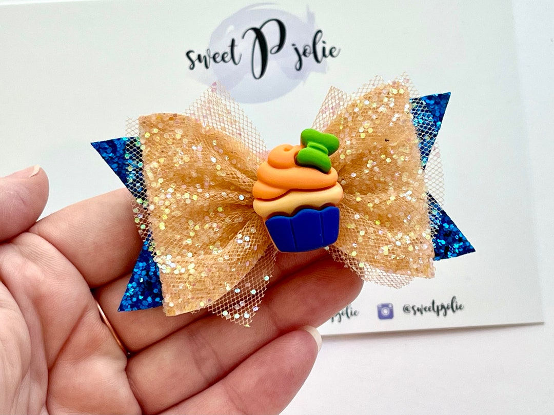 Goofy Inspired Cupcake Resin Center Tulle + Glitter Hair Bow // Disney ...