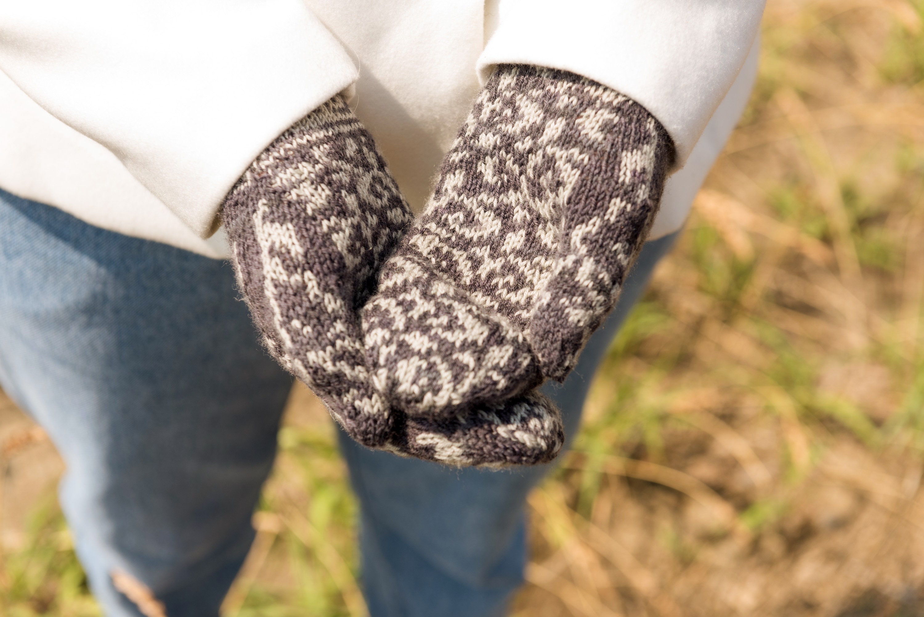 Knitting Pattern - Dancing Meadow Hat and Mittens / Colorwork / Fair ...