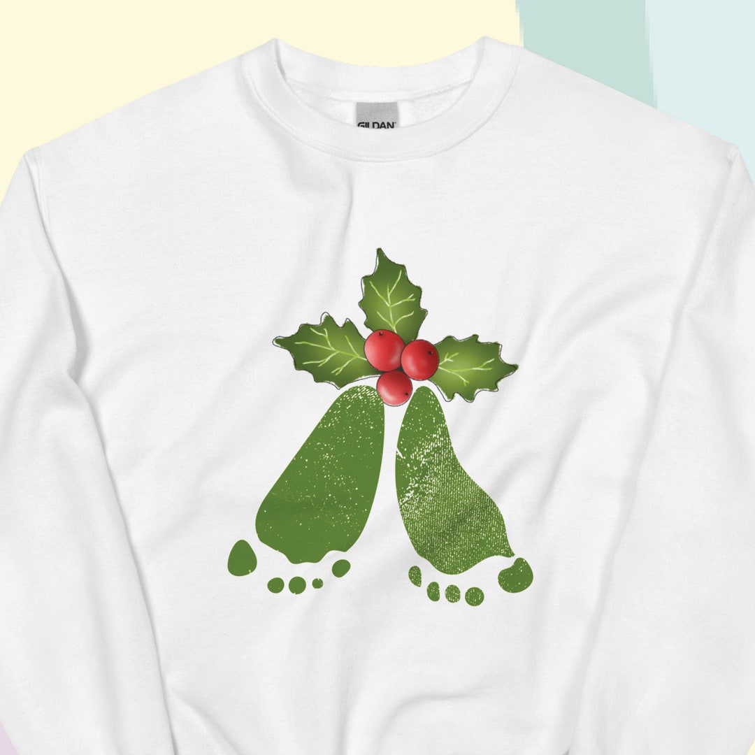 DIY Christmas Mistletoe Footprint Sweatshirt | Holiday Holiday ...