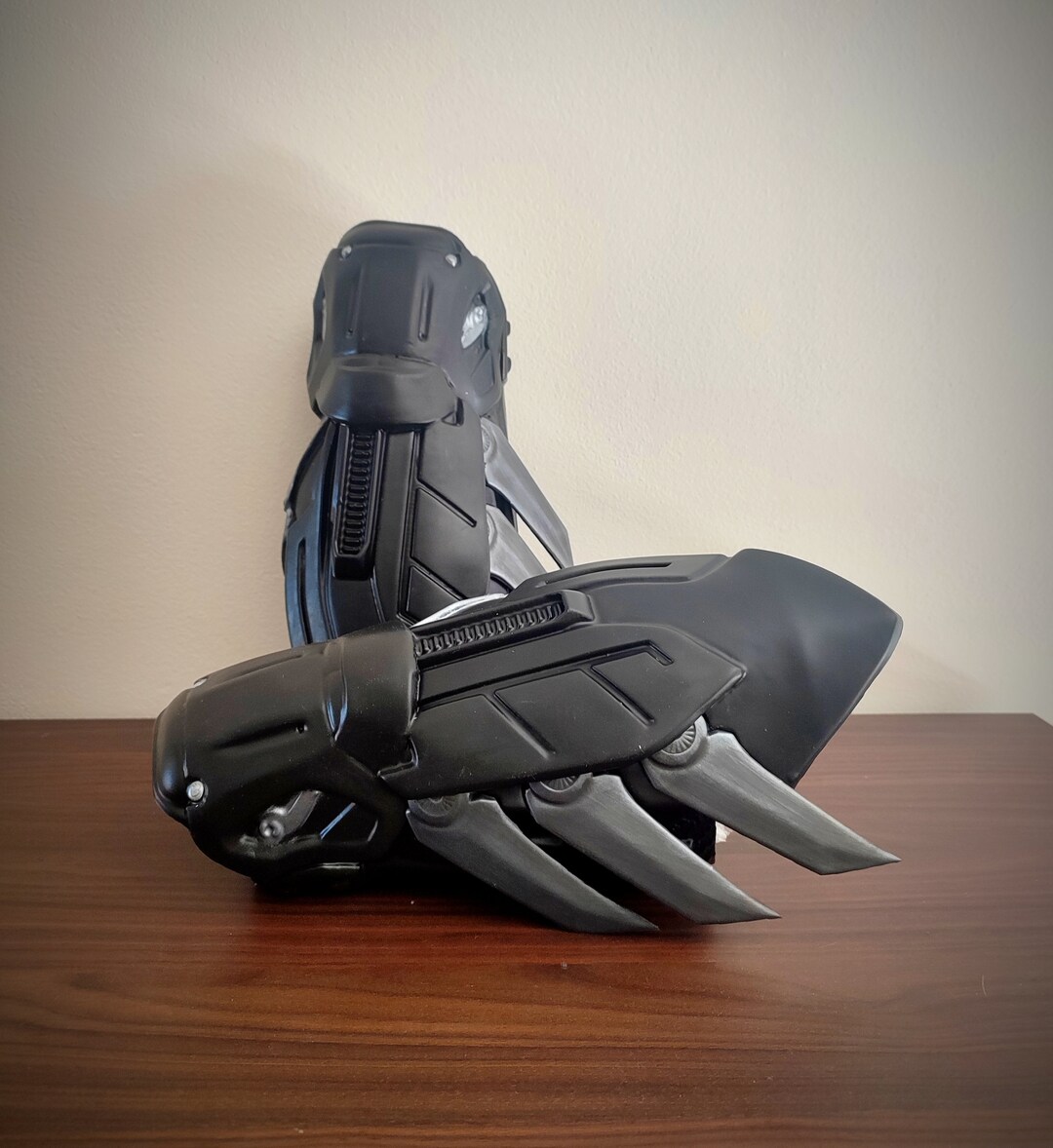 Gauntlet Armor Guard for Cosplay, Made With Urethane Flexible - Etsy