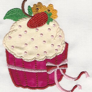 Fancy Cakes Machine Embroidery Designs - Etsy
