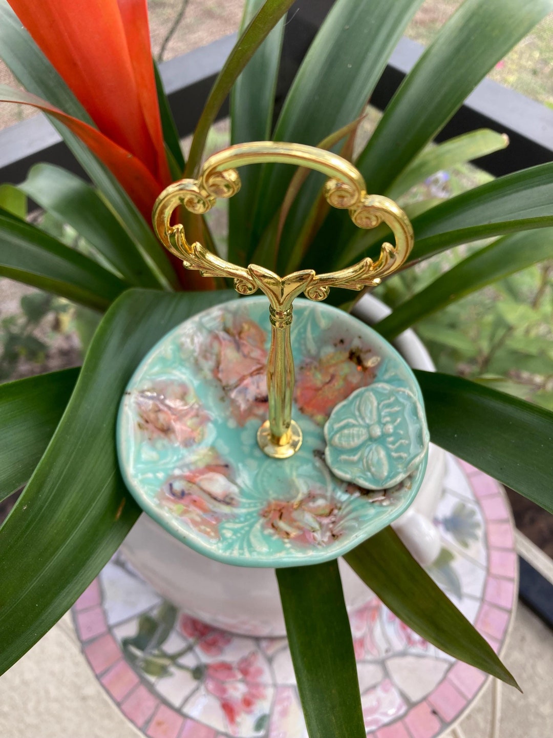 Bee Pollinator, Bee Water Station, Bird Feeder, Butterfly Watering ...