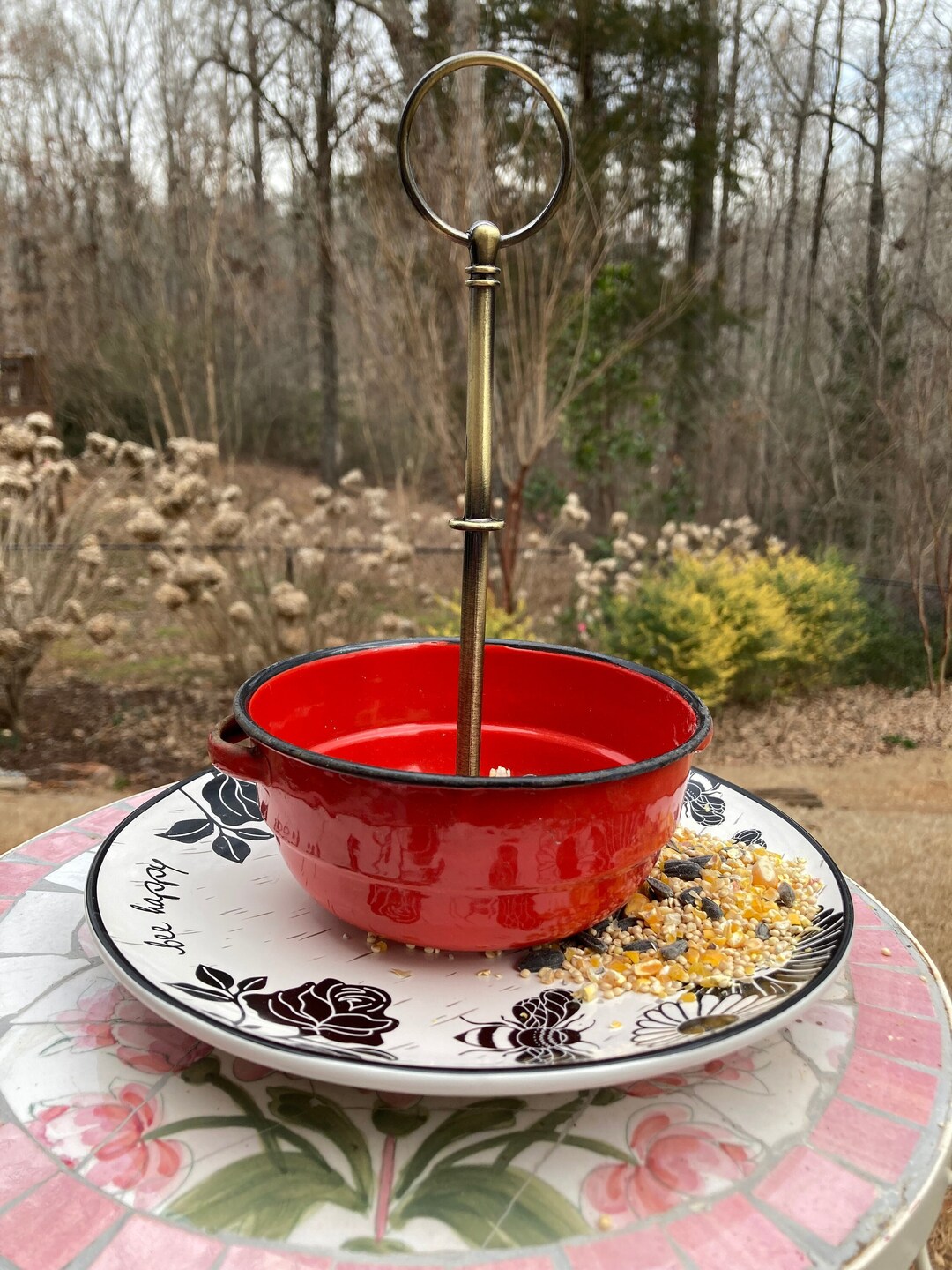 Hanging Bird Feeder, Bee Happy Plate, Red Metal Bowl Bird Feeder ...