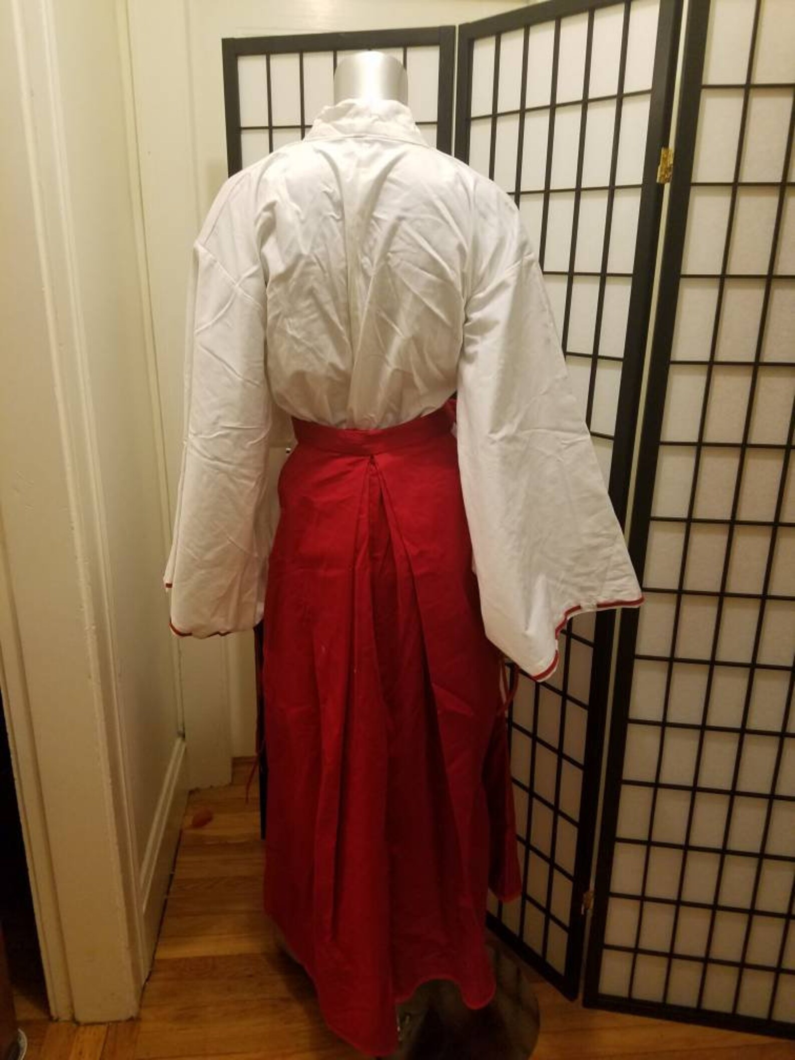 Shrine Maiden Miko kimono and Hakama Pants | Etsy Canada
