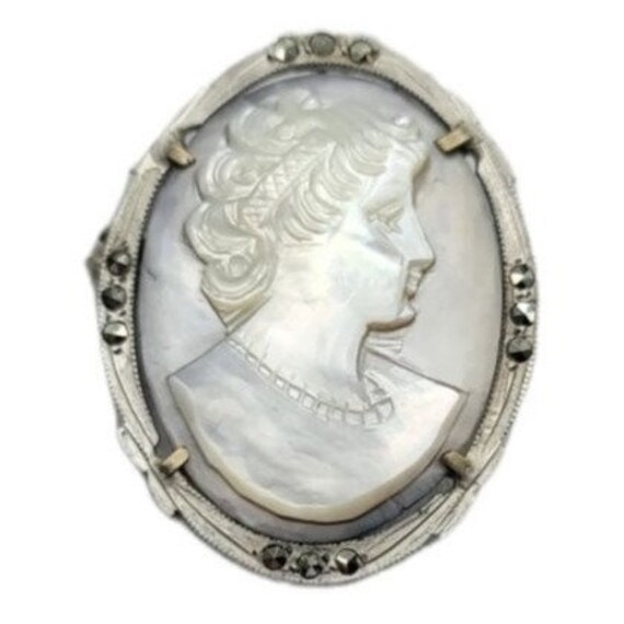 Mexico 800 Carved Shell Cameo Brooch Pendant - Gem