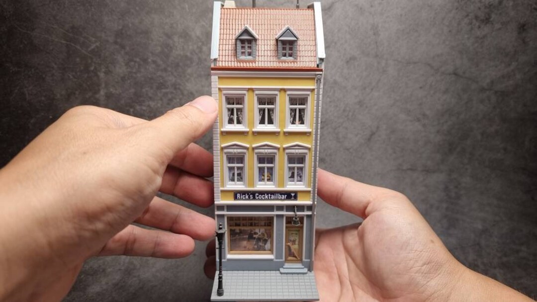 Completely Assembled Miniature Model House for Decorating a Small Town ...
