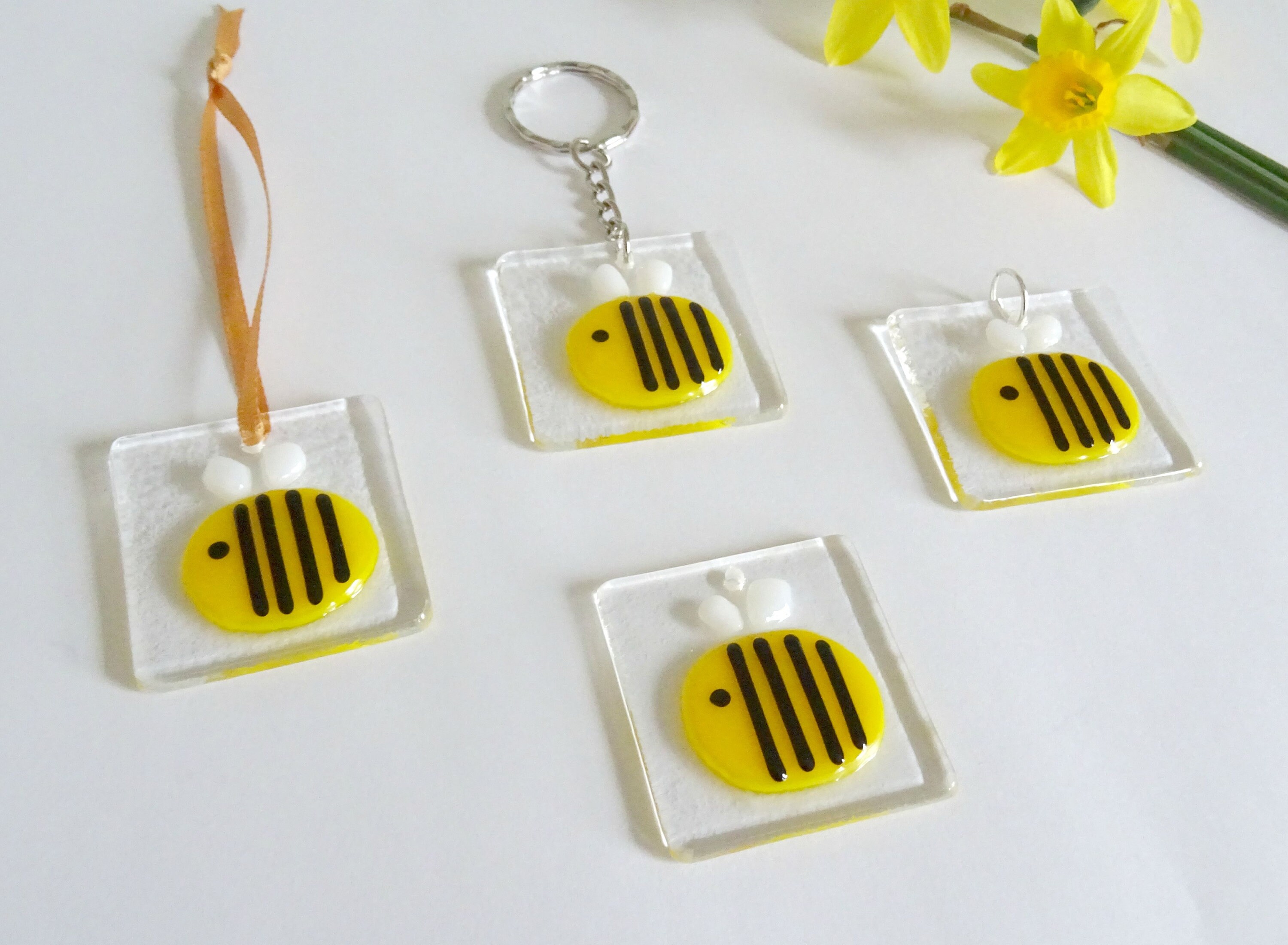 Bumble Bee Glass Keying, Bee Pendant, Fused Glass, Necklace Jewellery ...