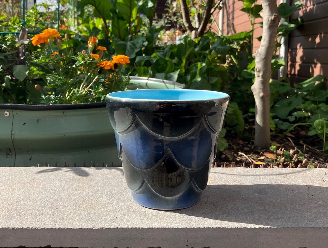 Mid Century Eastgate Pottery Withernsea Planter Blue & Black Fish Scale ...