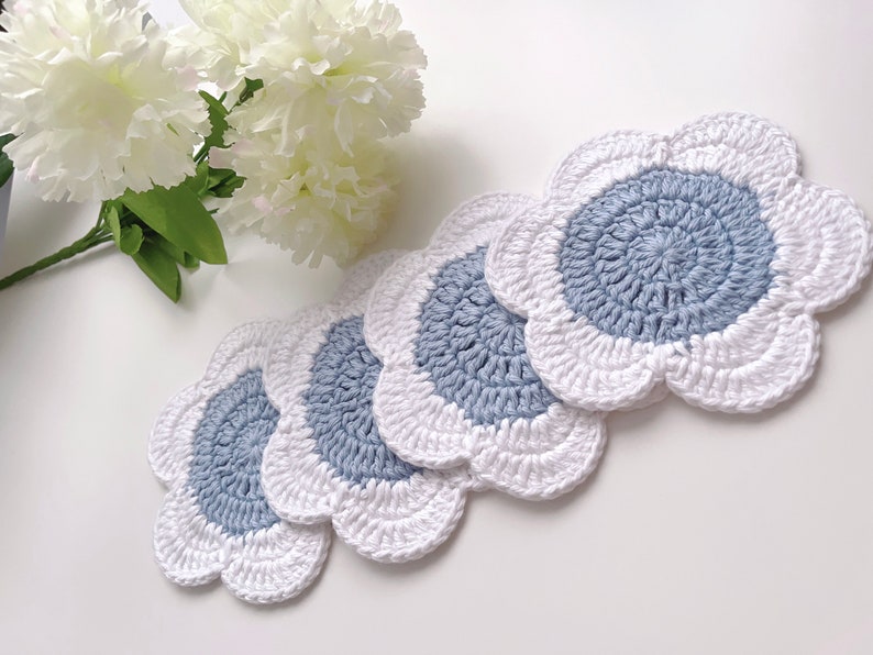 Crochet Blue Daisy Flower Coasters Set of 4. - Etsy