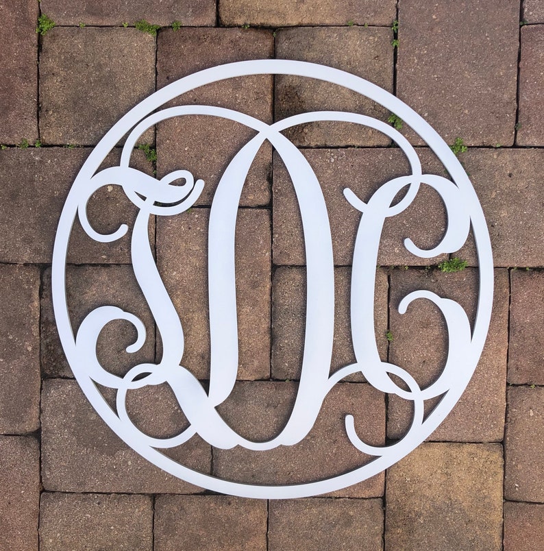 12 or 18 Wooden Vine Monogram Circle Plaque. - Etsy