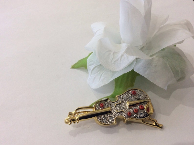 Music Brooch Violin//gift for Sympathy - Etsy