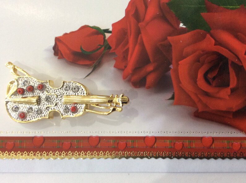 Music Brooch Violin//gift for Sympathy - Etsy