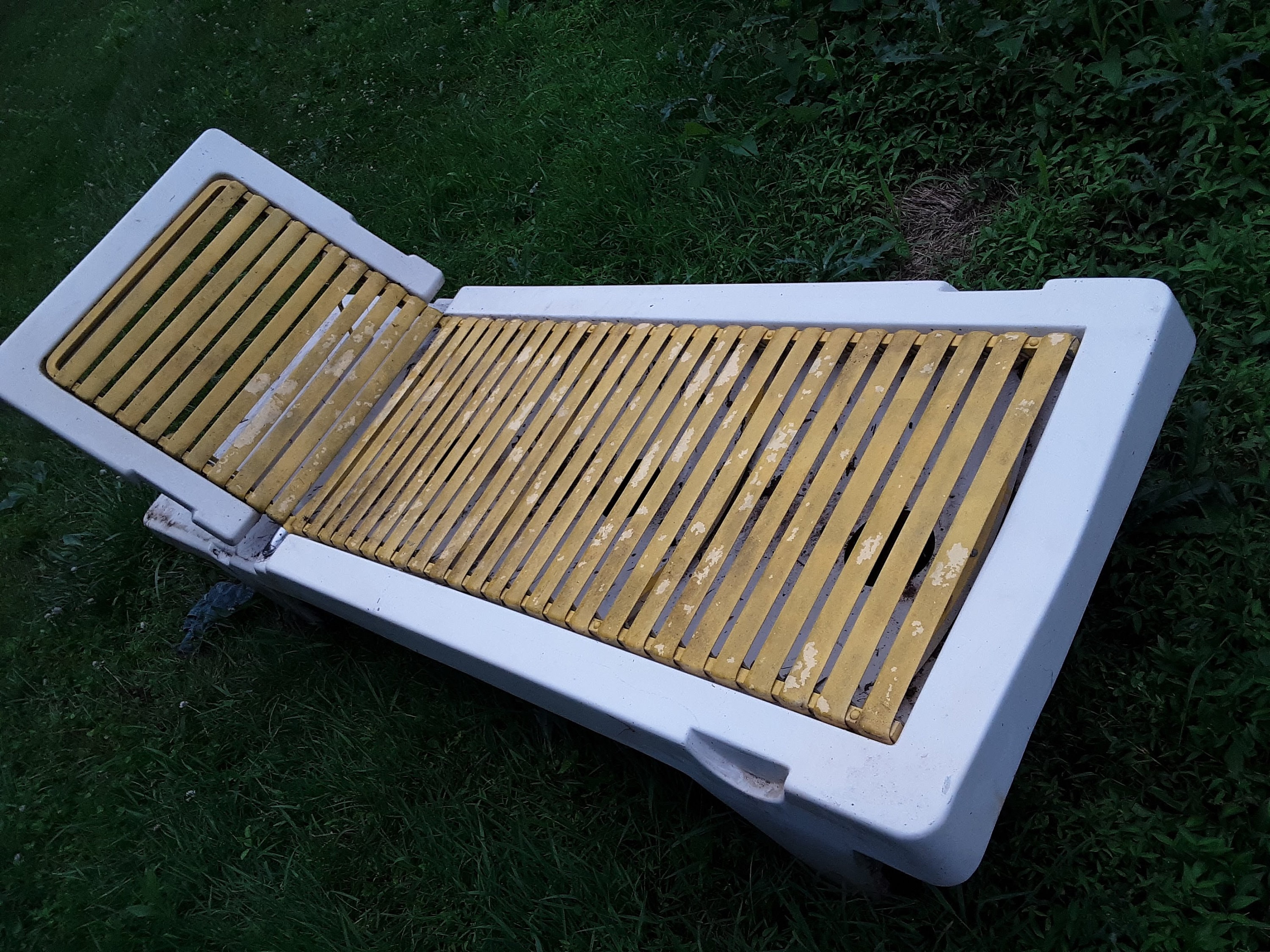 Vintage Fiberglass Pool Lounge Chairs - Etsy