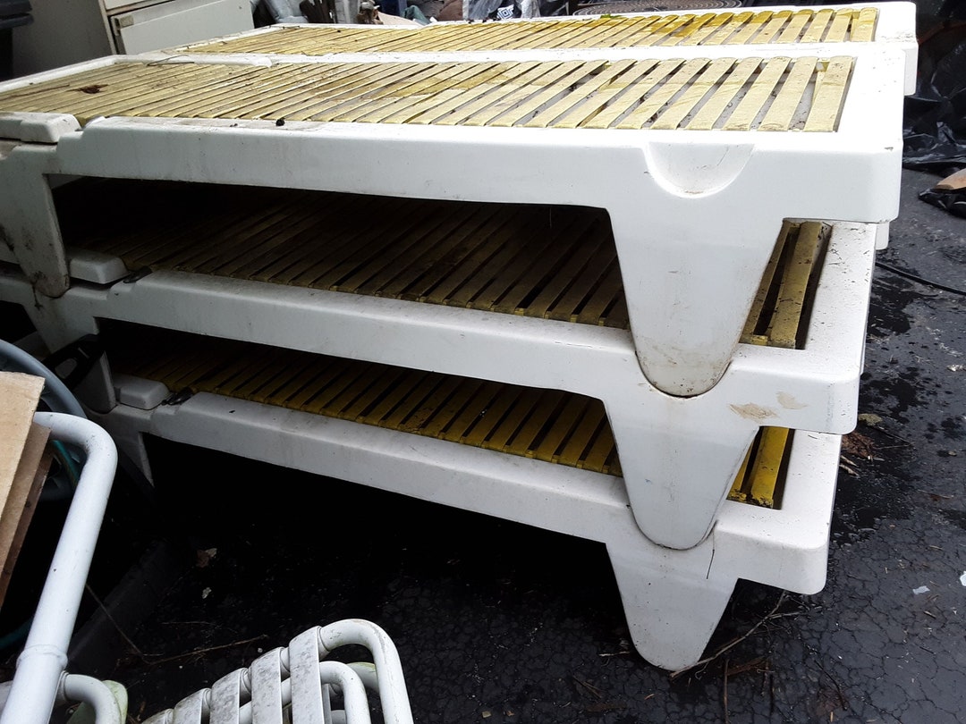 Vintage Fiberglass Pool Lounge Chairs - Etsy