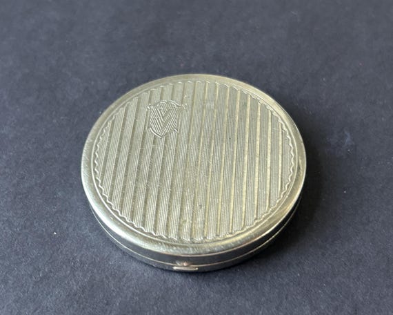 1920's Antique Silver Metal Compact by Victor Vivaudo… - Gem