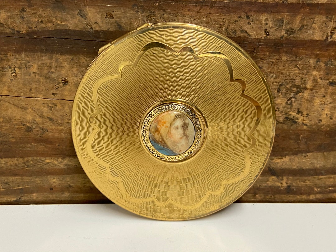 Vintage Stratton Compact With Madonna and Child Centerpiece, Stratton ...