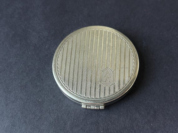 1920's Antique Silver Metal Compact by Victor Vivaudo… - Gem