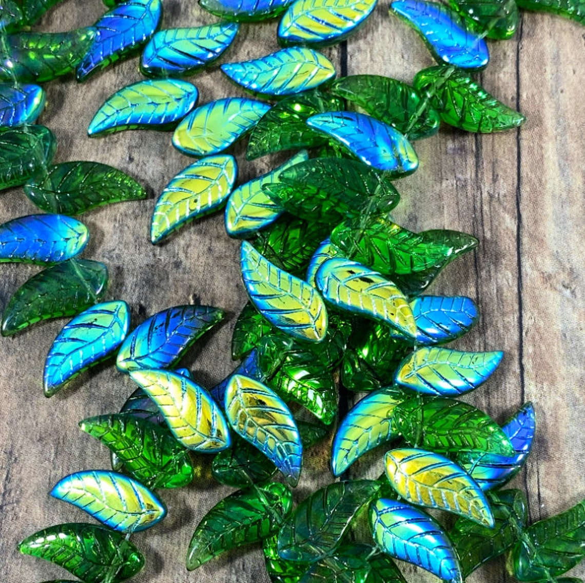 Green Etched Glass Leaf Beads 17x7mm Green AB Leaves Curved | Etsy