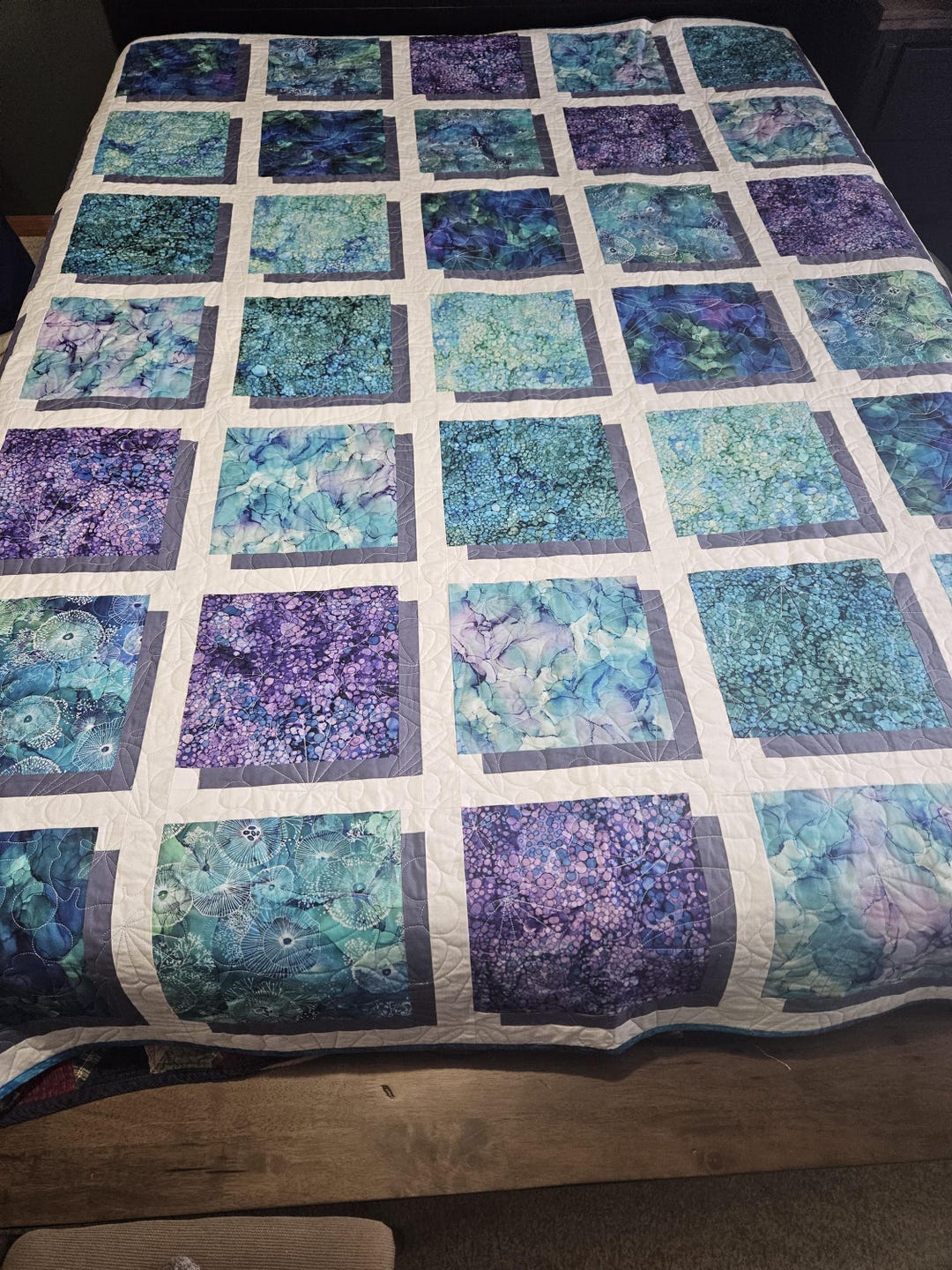 Full Size Shadow Box Quilt - Etsy