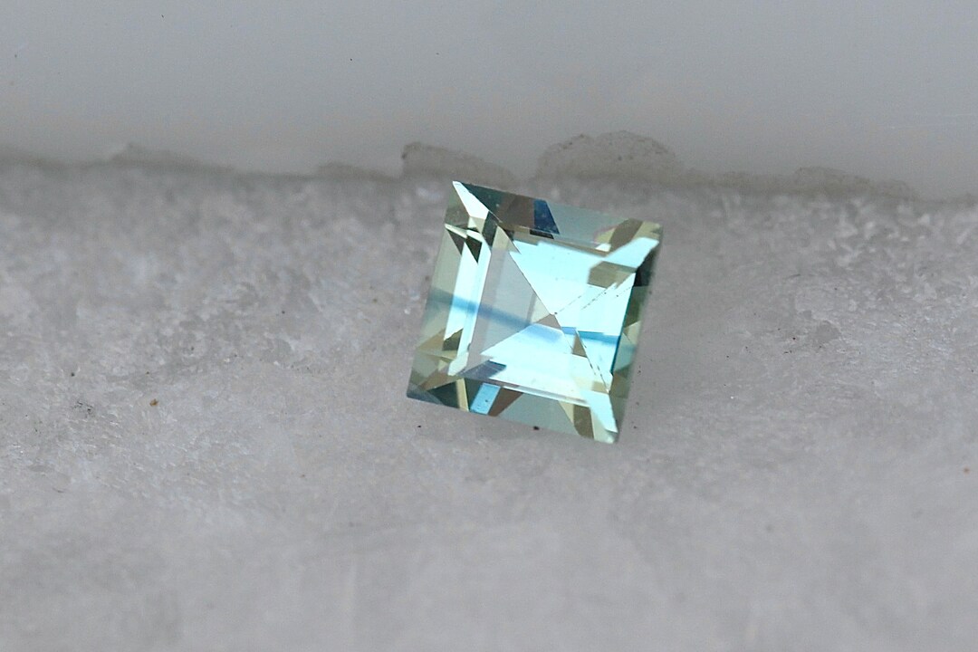 0.26 Bicolor Sapphire Square Cut| Step Cut Gemstone| Green Sapphire|3.5 ...