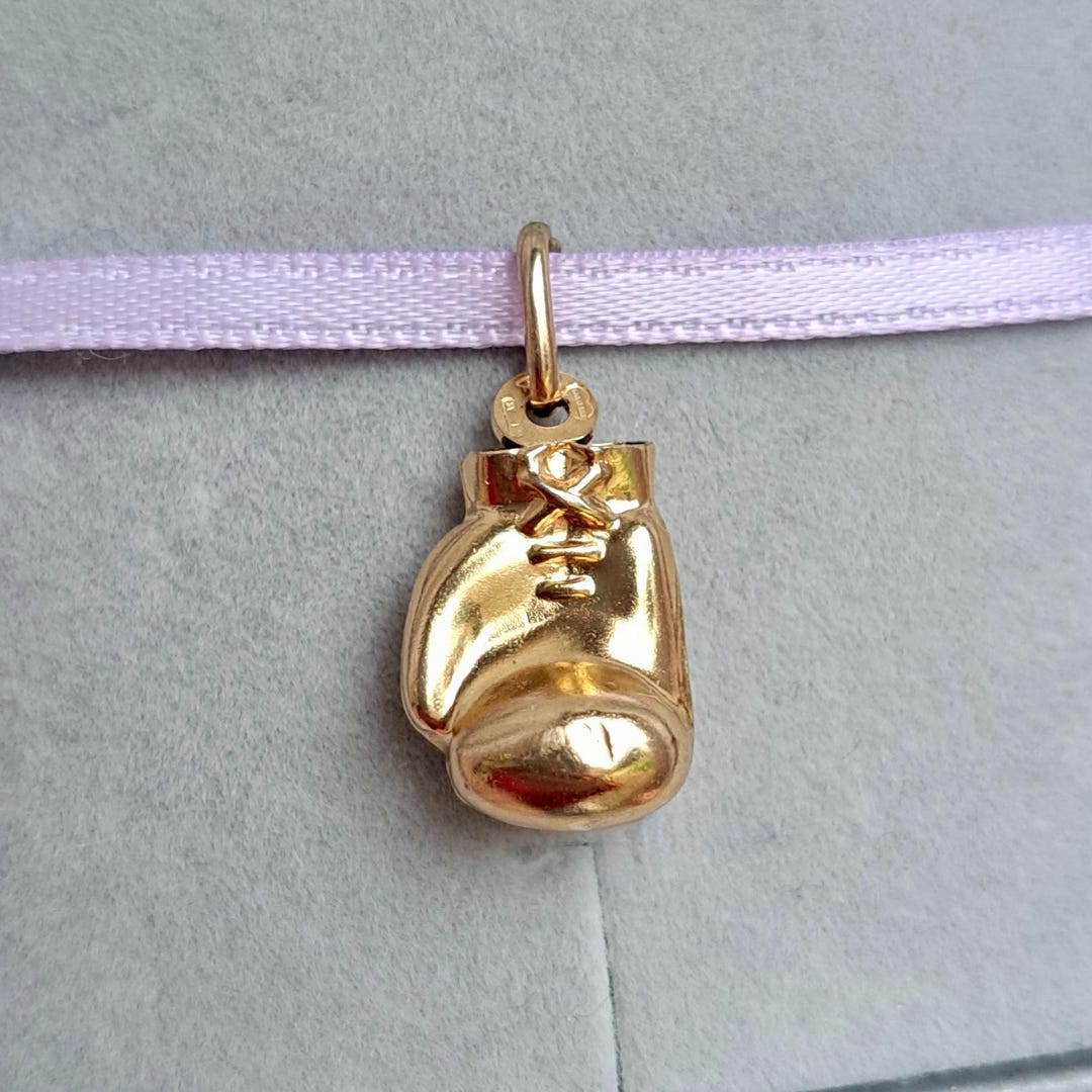 Vintage 9ct Gold Boxing Glove Charm, Unoaerre, Italian Yellow Gold ...