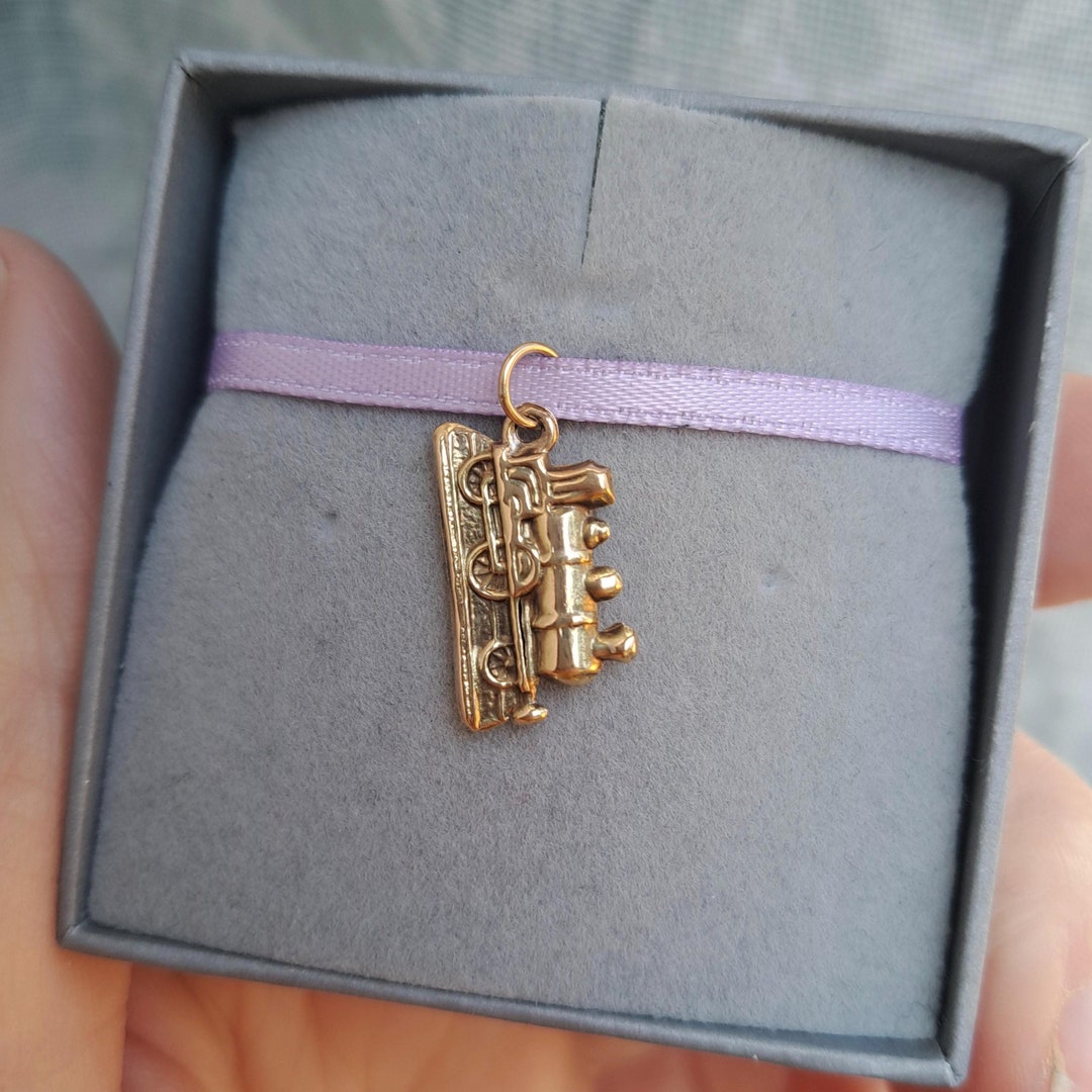 Vintage 9ct Gold Steam Train Charm, 1960s, Solid Gold Locomotive ...