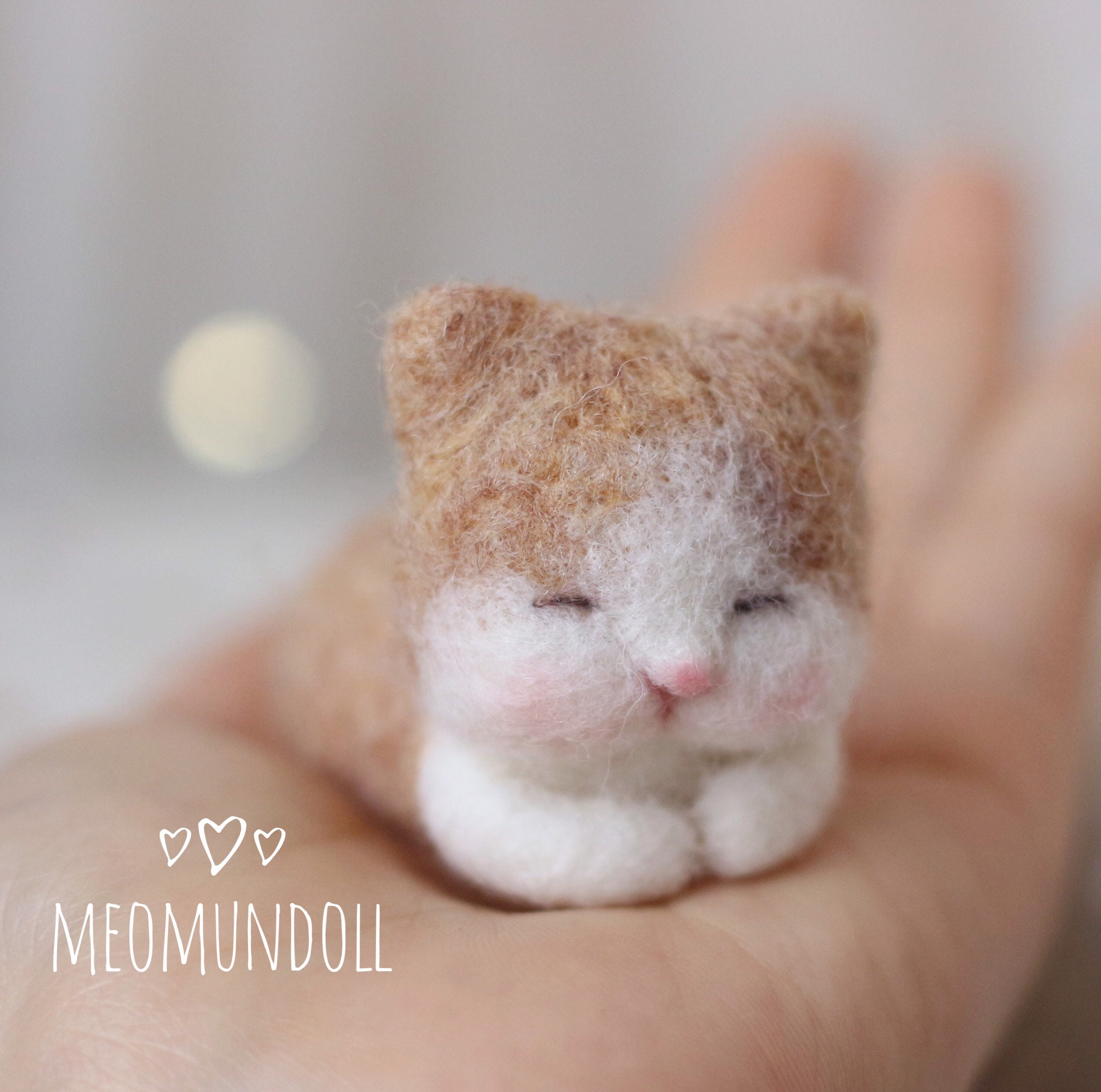 Needle felted mini sleeping cat | Etsy