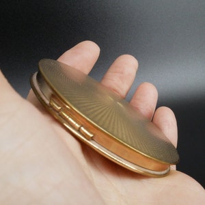 Vintage Face Compact Face Powder Makeup Compact Vanity Collectible ...