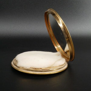 Vintage Face Compact Face Powder Makeup Compact Vanity Collectible ...