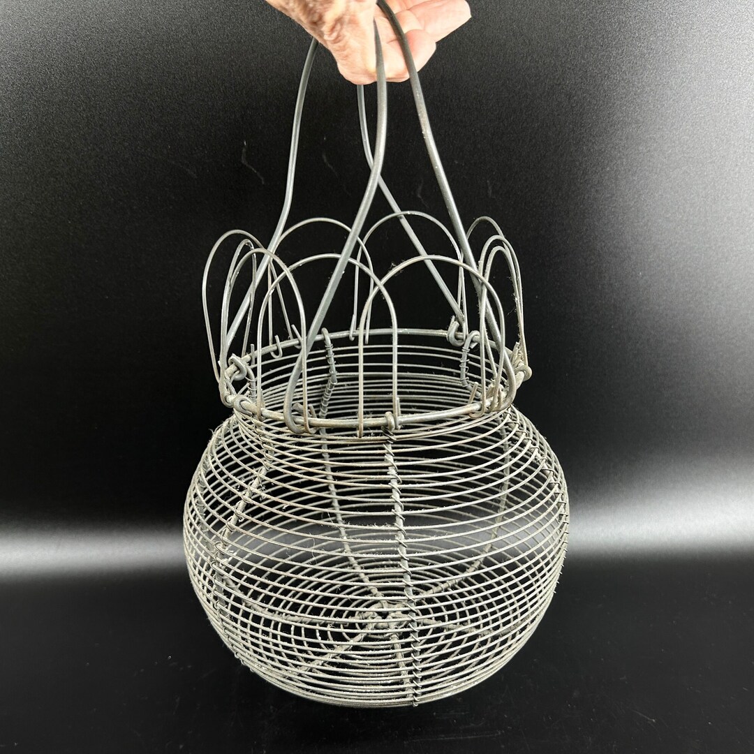 Vintage Rustic Wire Basket French Farmhouse Style, Round Wirework Egg ...