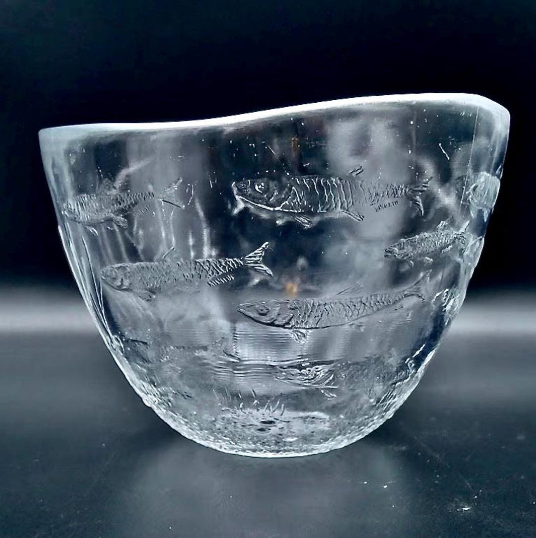 Vintage Nybro Glass Bowl With Fish Motif Paul Isling, Scandinavian ...