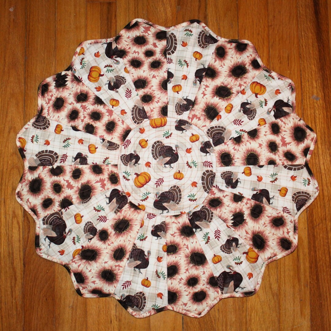 Dresden Plate Quilted Festive Table Topper Holiday Centerpiece FALL ...