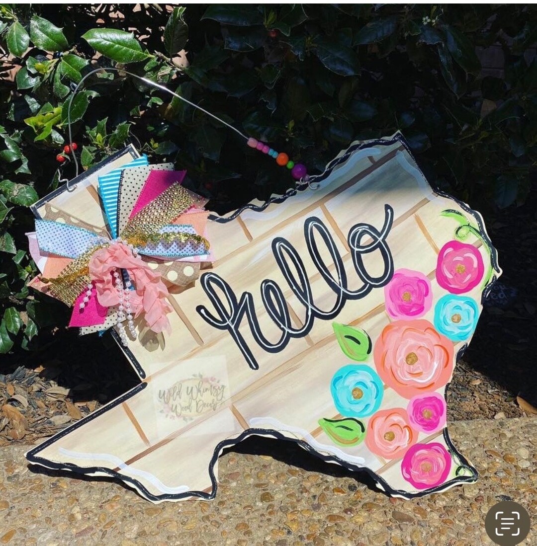 ONE Texas Floral Shiplap Doorhanger Pre-order - Etsy