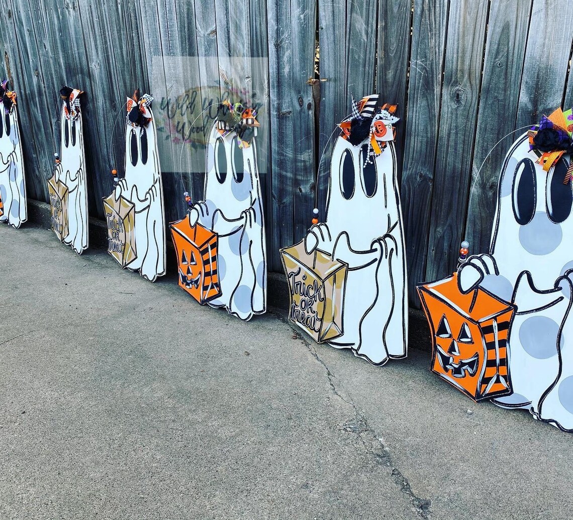 ONE Ghost Door Hanger - Etsy