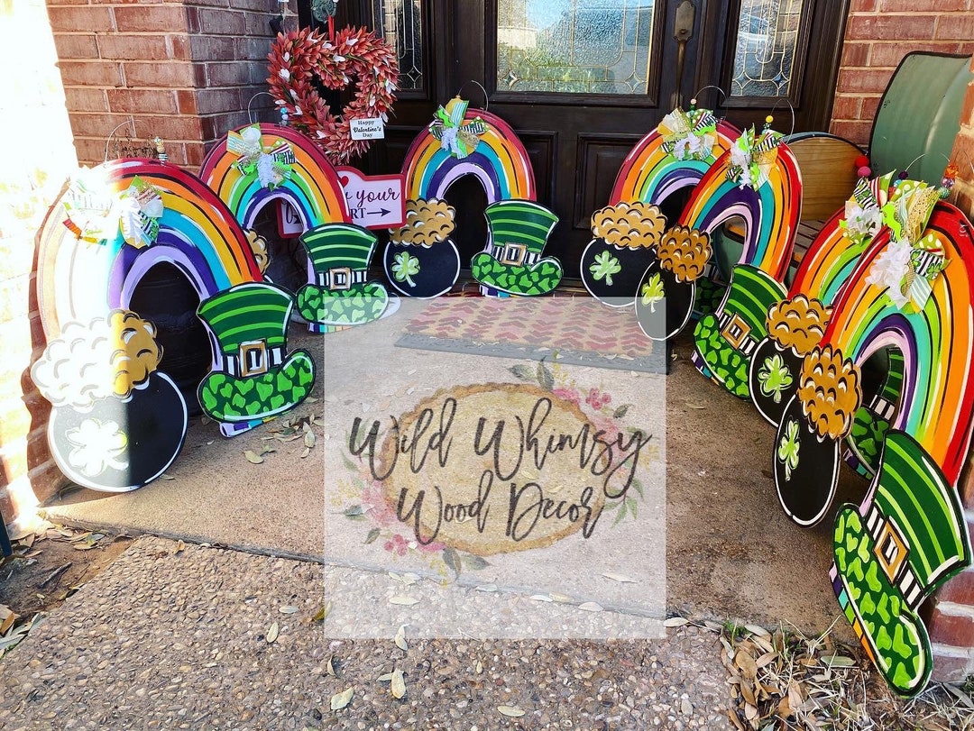Rainbow Pot of Gold St. Patrick’s Doorhanger Pre-order - Etsy