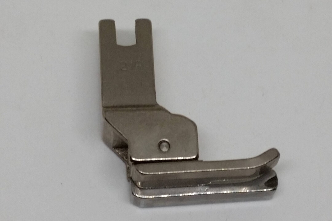 Prensatelas de compensación 21r 1/32" lado derecho 143219 acción de ...