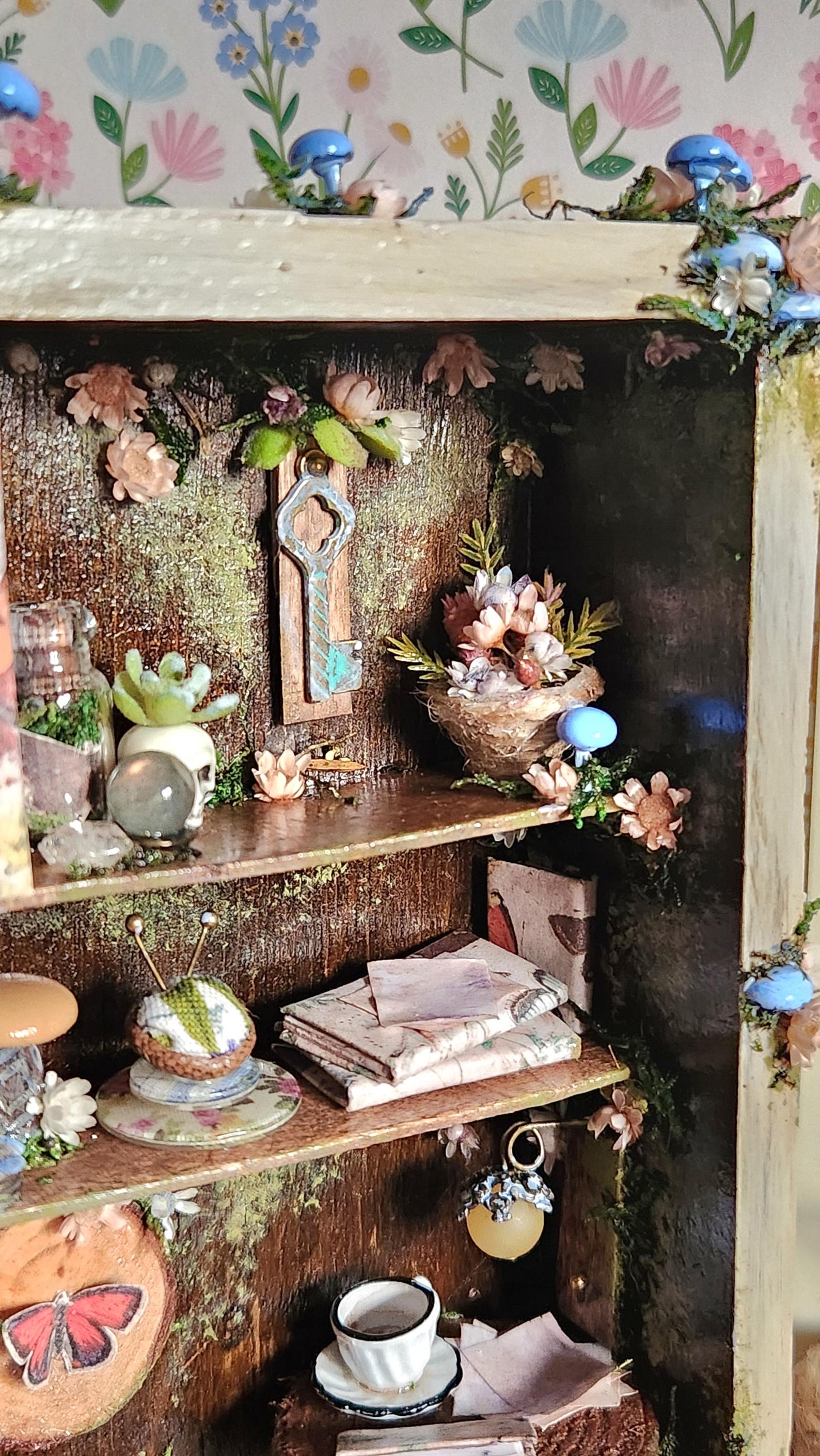 Mini Bookshelf // Fairy Furniture // Fairy Book Nook - Etsy
