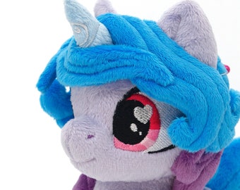 Izzy Moonbow Plush | Etsy