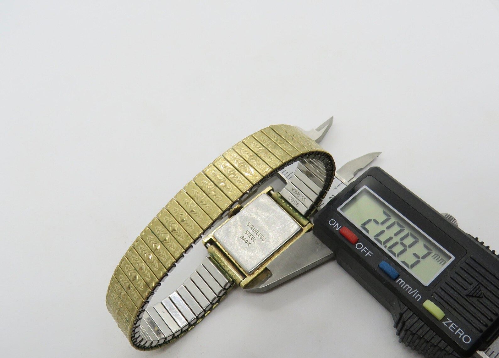 Vintage Timex Tank Watch / Square Watch / Jewels / Winding - Etsy