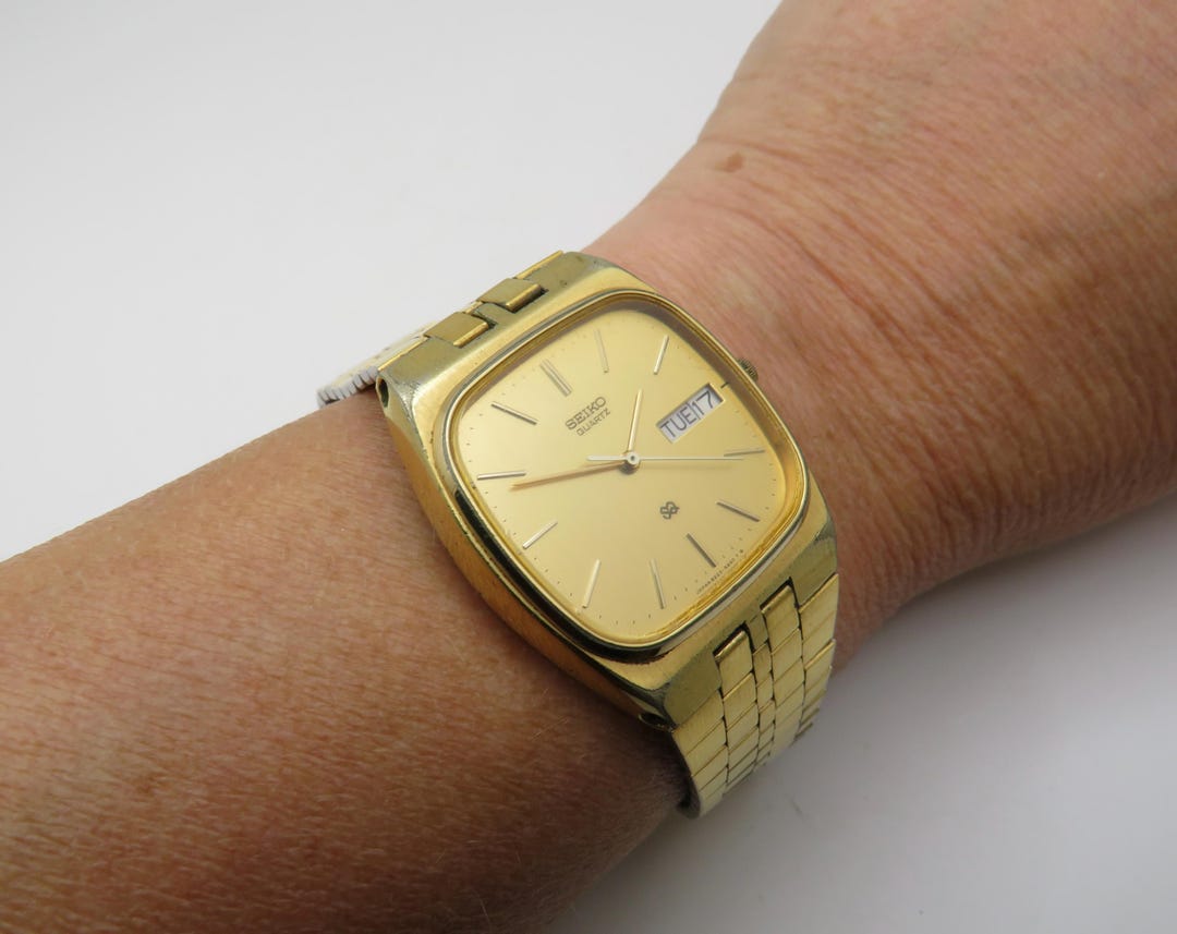 Vintage Gold Watch / Seiko Sports Gold Dress Watch / Day Date Watch ...