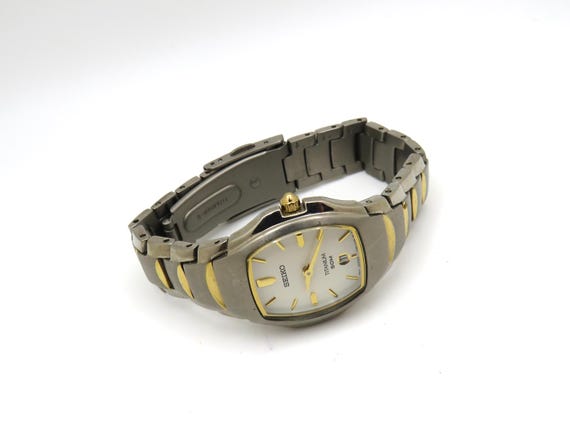 Vintage seiko watch / Titanium sports watch / Accuri… - Gem