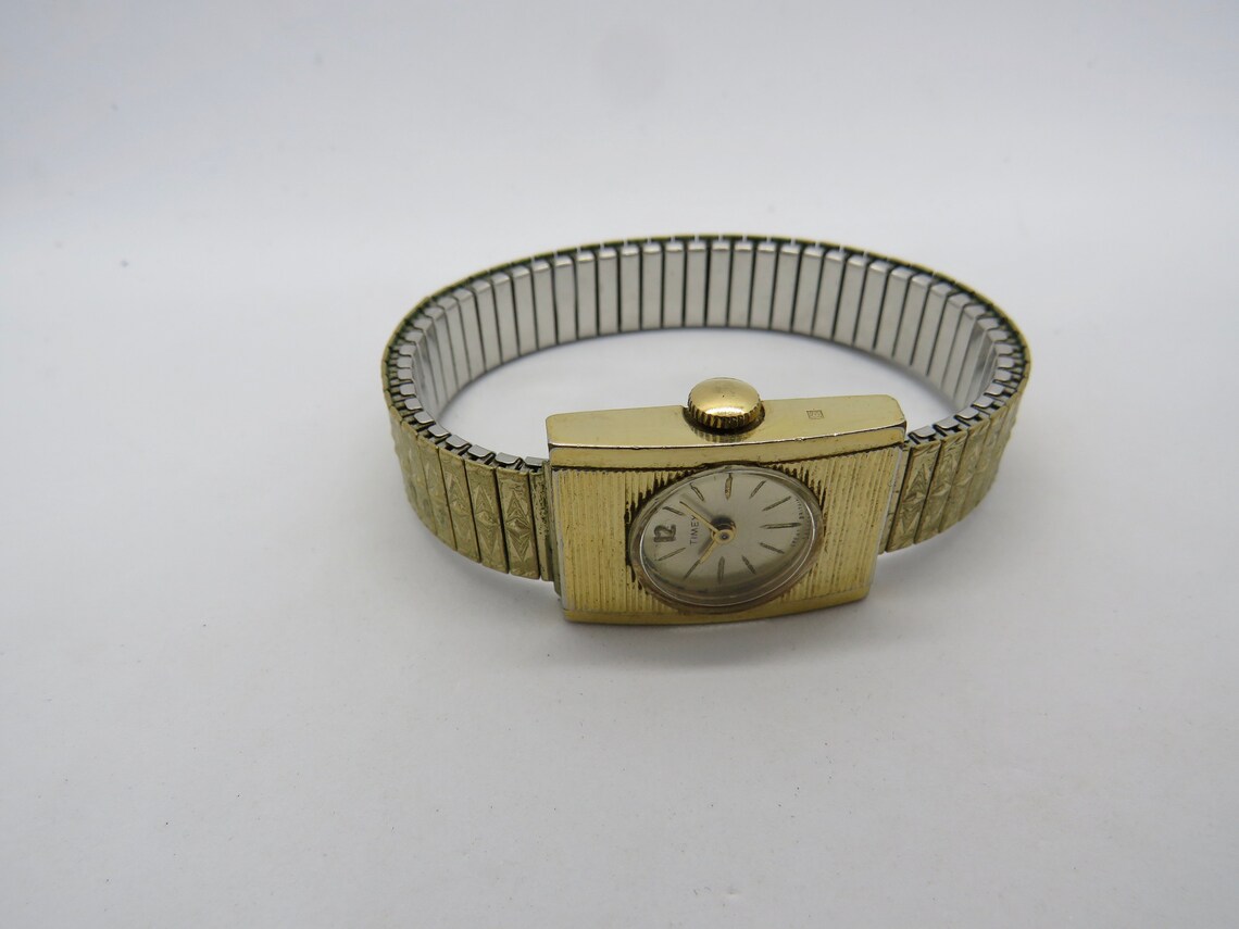 Vintage Timex Tank Watch / Square Watch / Jewels / Winding - Etsy