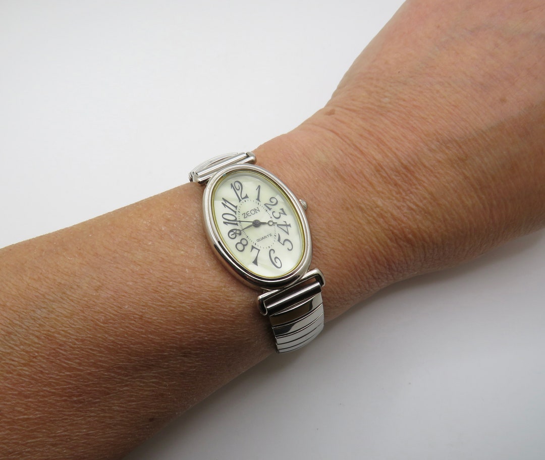 Vintage Oval Watch / 90s Watch / Zeon Quartz Watch / Womans Dress Watch ...