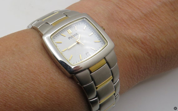 vintage square Watch / Pulsar by Seiko watch / sports… - Gem