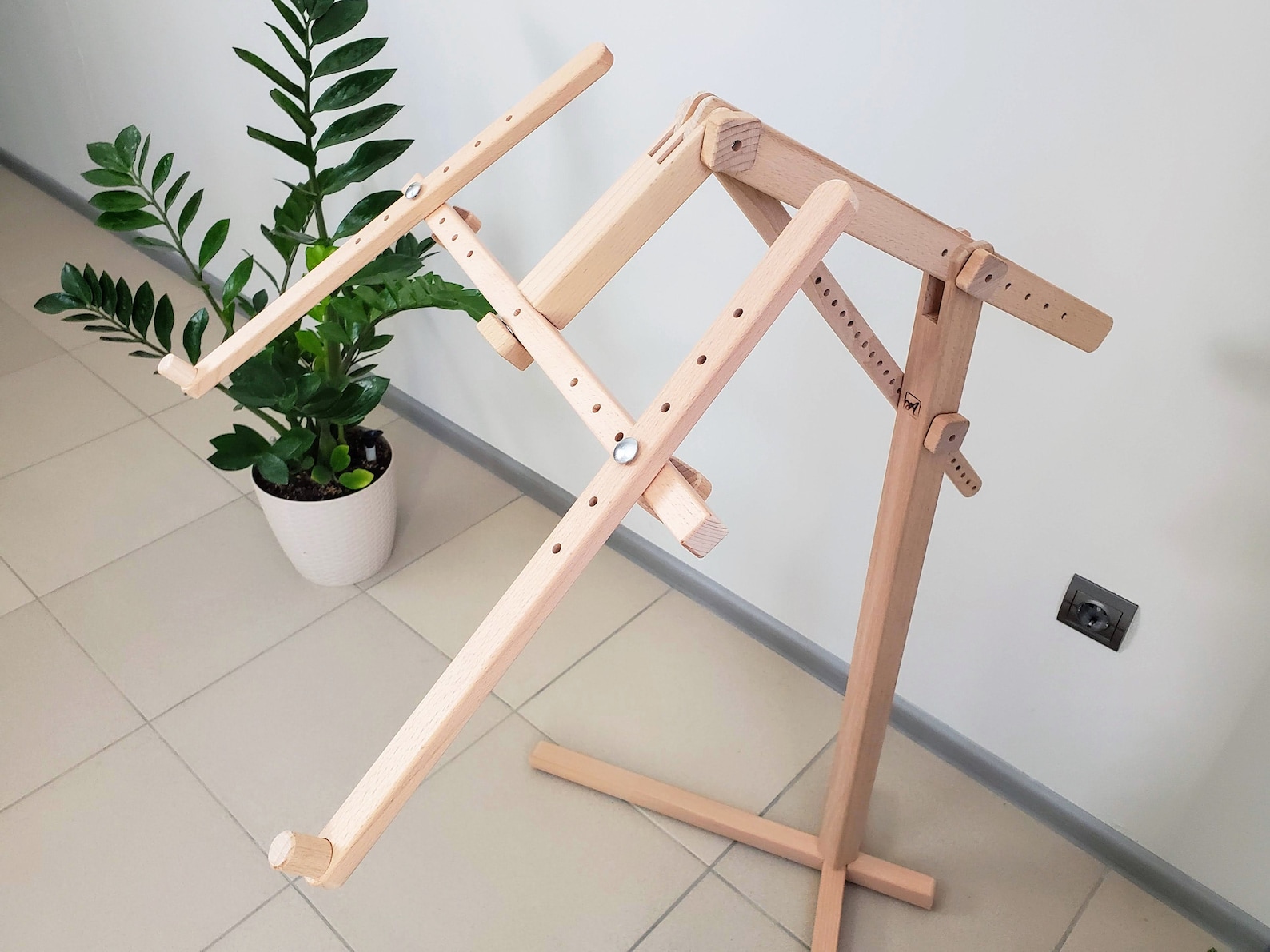 Adjustable Needlework Floor Stand for Cross-stitch Hoop, Embroidery ...