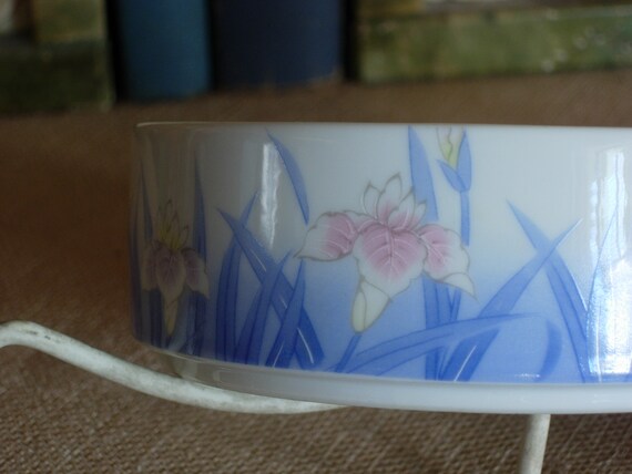 OMC Japan three tiered trinket box - Gem