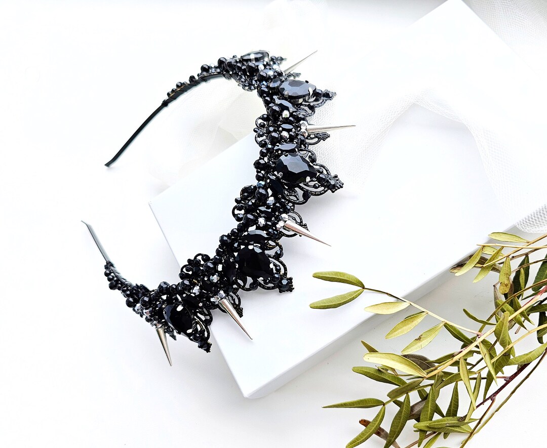 Black Crystal Wedding Crown, Gothic Wedding Crown, Black Tiara With ...